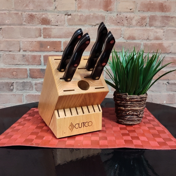 Cutco | Kitchen | Cutco Set Of 4 Knives A Wooden Block | Poshmark